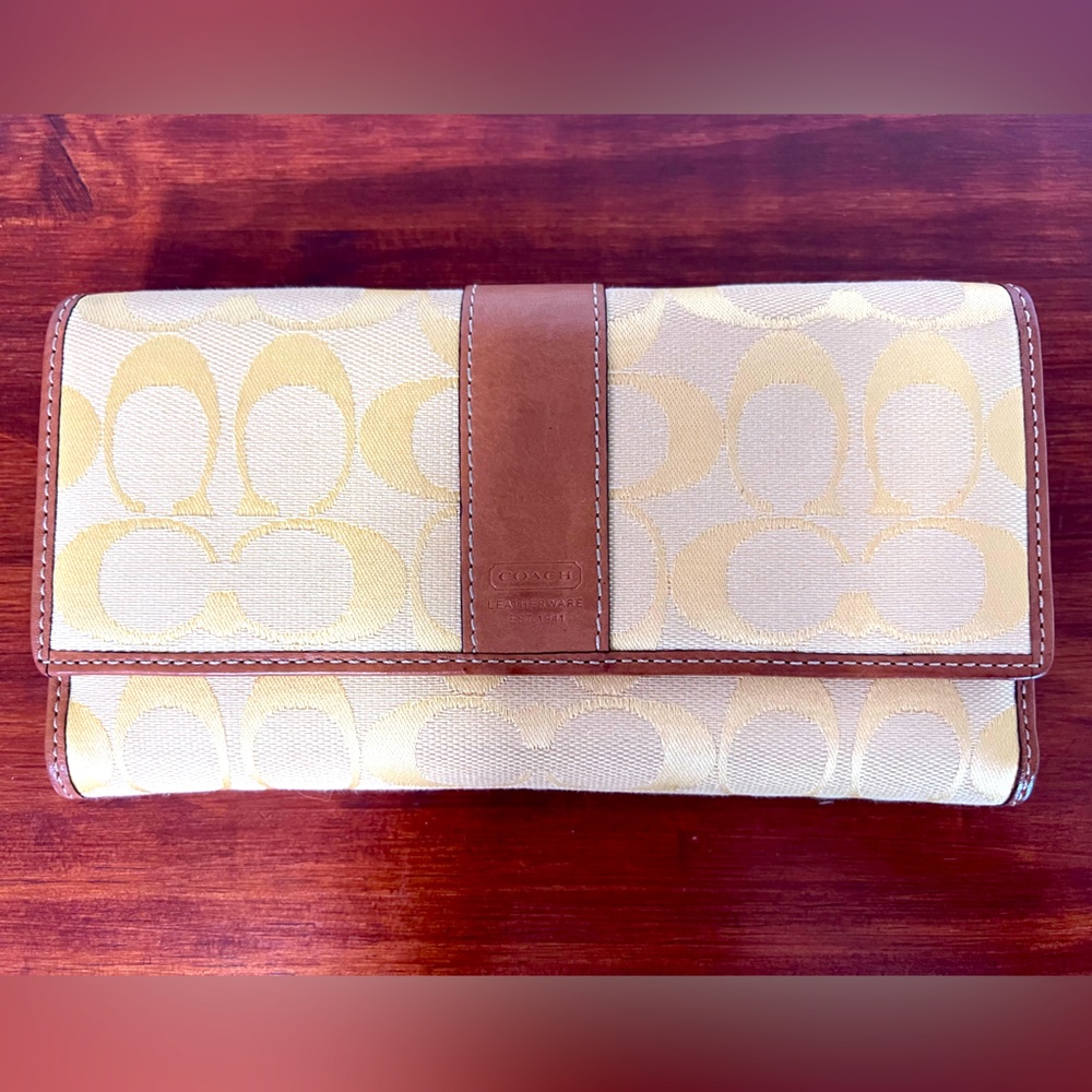 Coach Signature Yellow Wallet - Gem